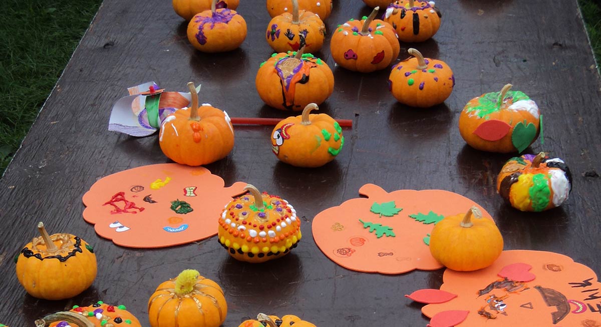 Three Fun Ideas for Fall Company Picnics - Windy City Fieldhouse